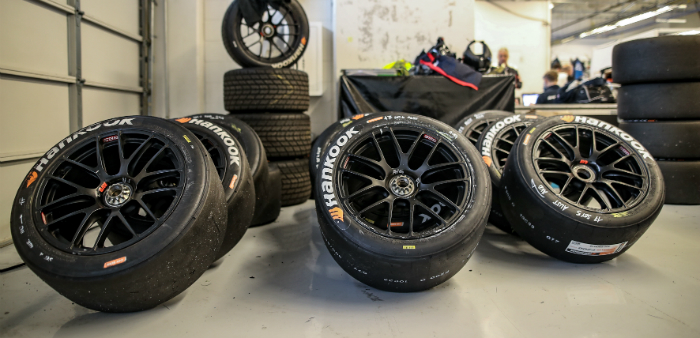 Video: Hankook Motorsport 2017 season review - Professional MotorSport ...