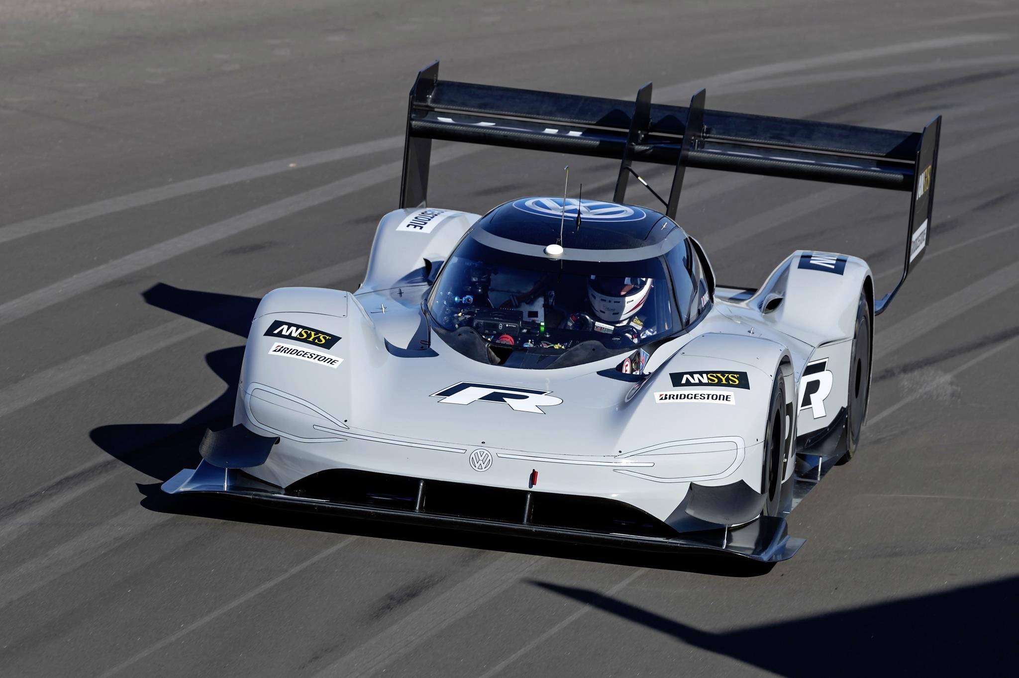 VW Motorsport uses simulation to accelerate ID.R electric racer ...