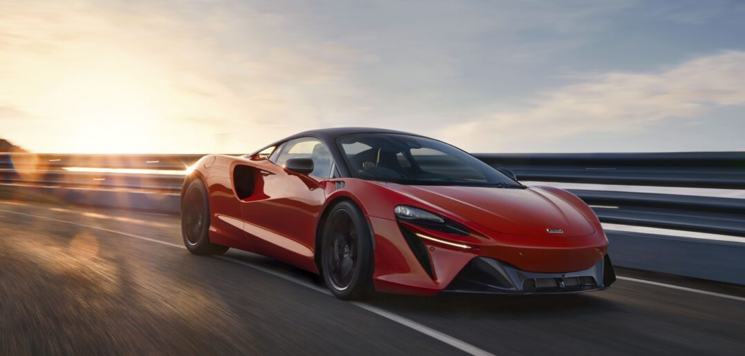 McLaren Automotive and Ricardo partner for supply of new V8 engine for ...