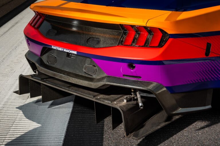 Tech Insider: Mustang GT3 | Professional Motorsport World