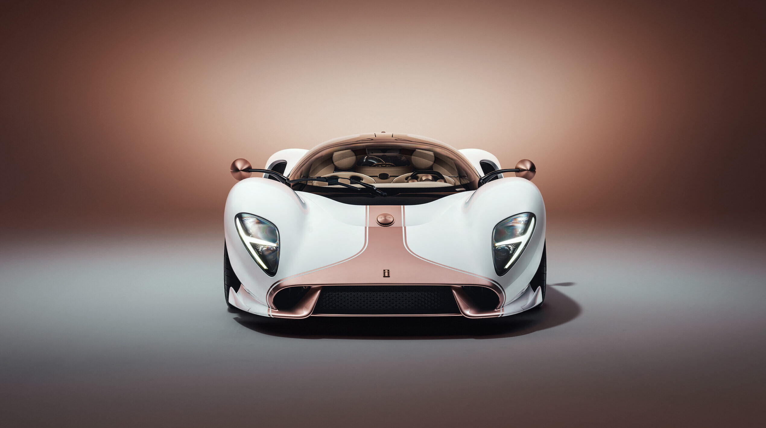 De Tomaso unveils P72 hypercar | Professional Motorsport World