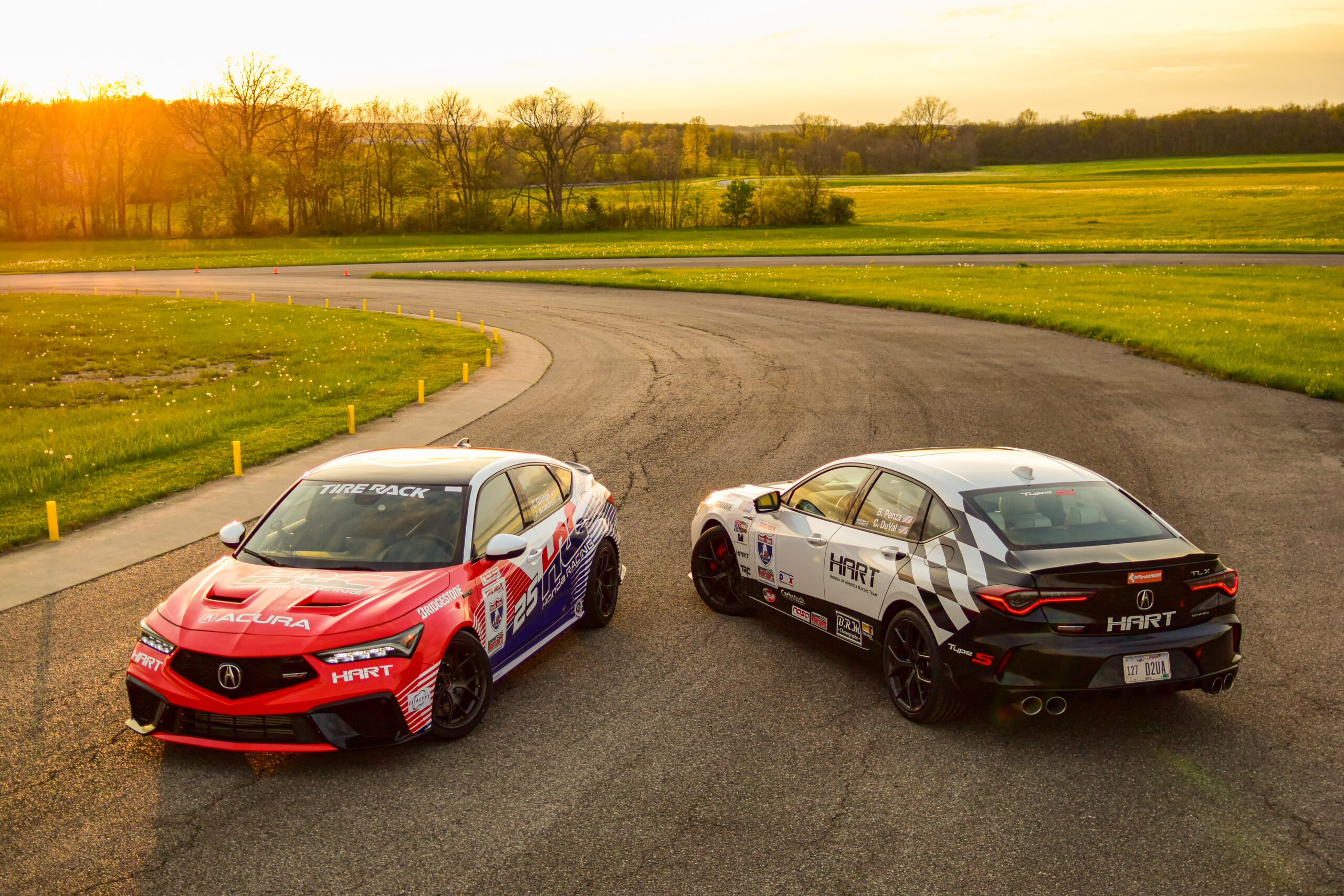 Acura Integra Type S with HRC prototype parts competes in One Lap of ...